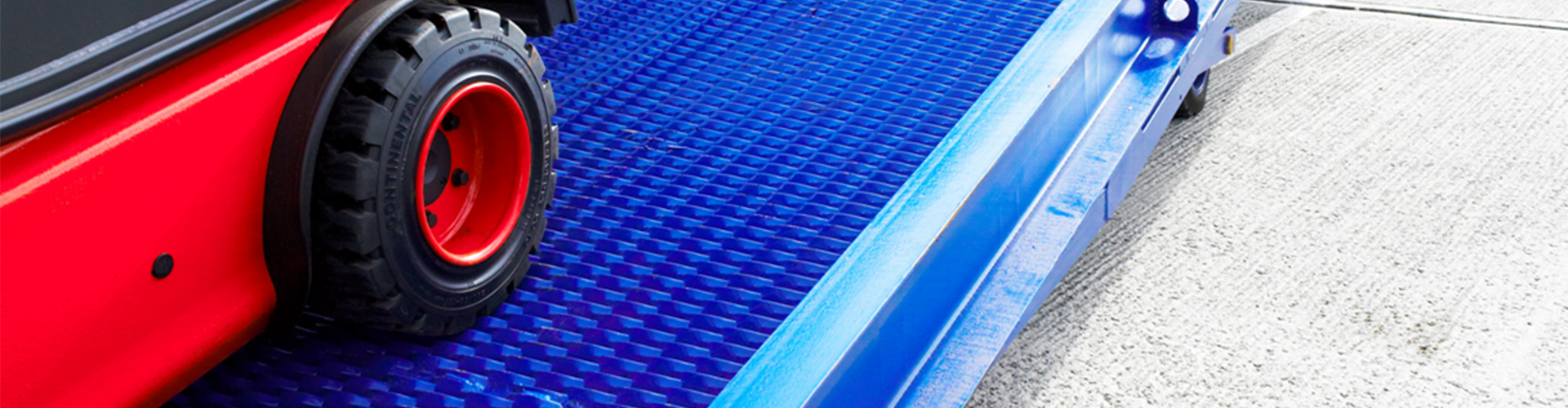 Features of the mobile container loading ramps from Easyramps